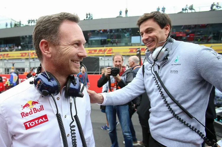 GRANDPRIX247 | Horner: Wolff has no right to tell Max how he should drive