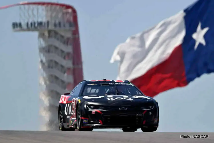 GRANDPRIX247 | Button beats Raikkonen in NASCAR crashfest at COTA