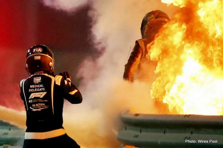 GRANDPRIX247 | Grosjean: I told Doctor Ian Roberts he was a hero