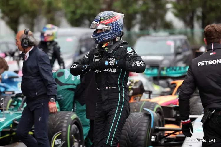 GRANDPRIX247 | Russell: In no circumstances is a tractor on track ...