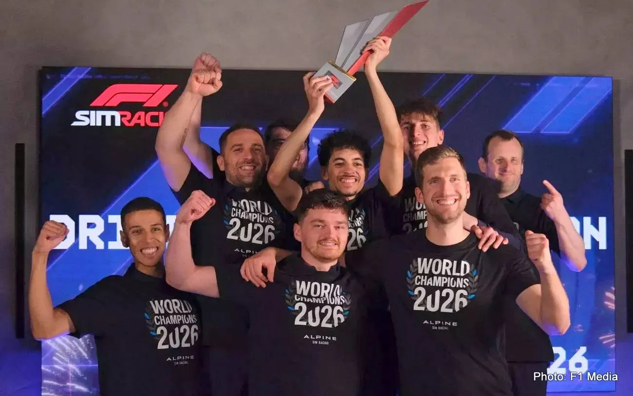 Otis Lawrence becomes youngest ever Formula 1 Sim Racing world champion ...