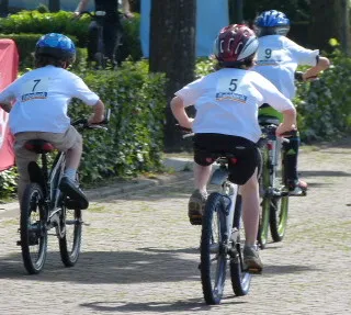 14 juli: dikke-banden-race en loopfiets-race voor de jeugd