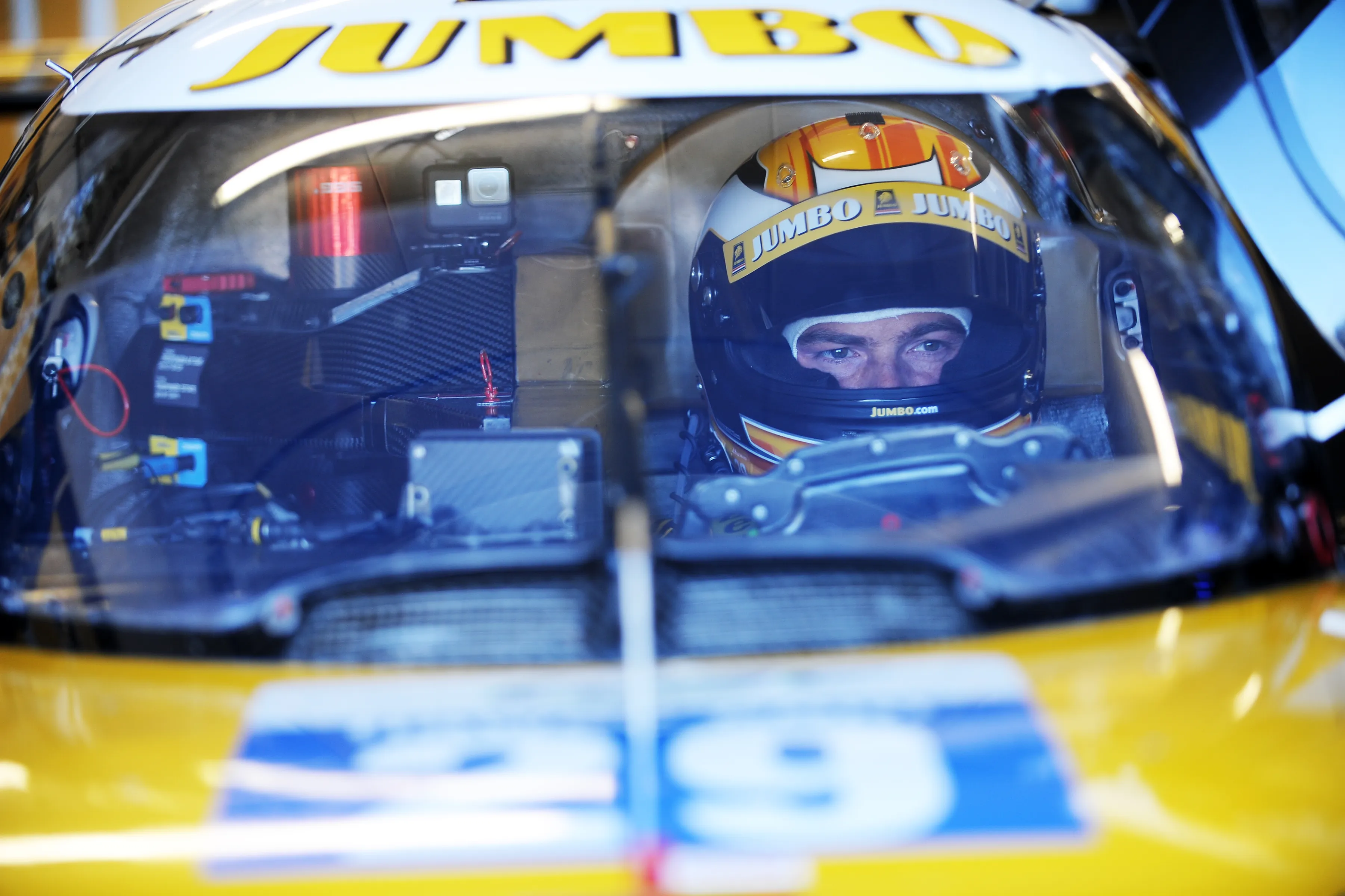 Racing Team Nederland maakt kilometers op Paul Ricard