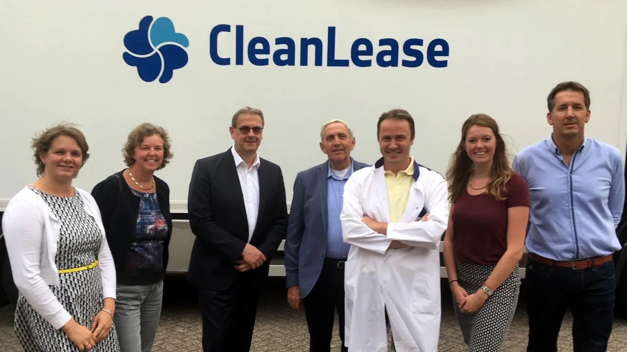 CDA bezoekt wasserij CleanLease