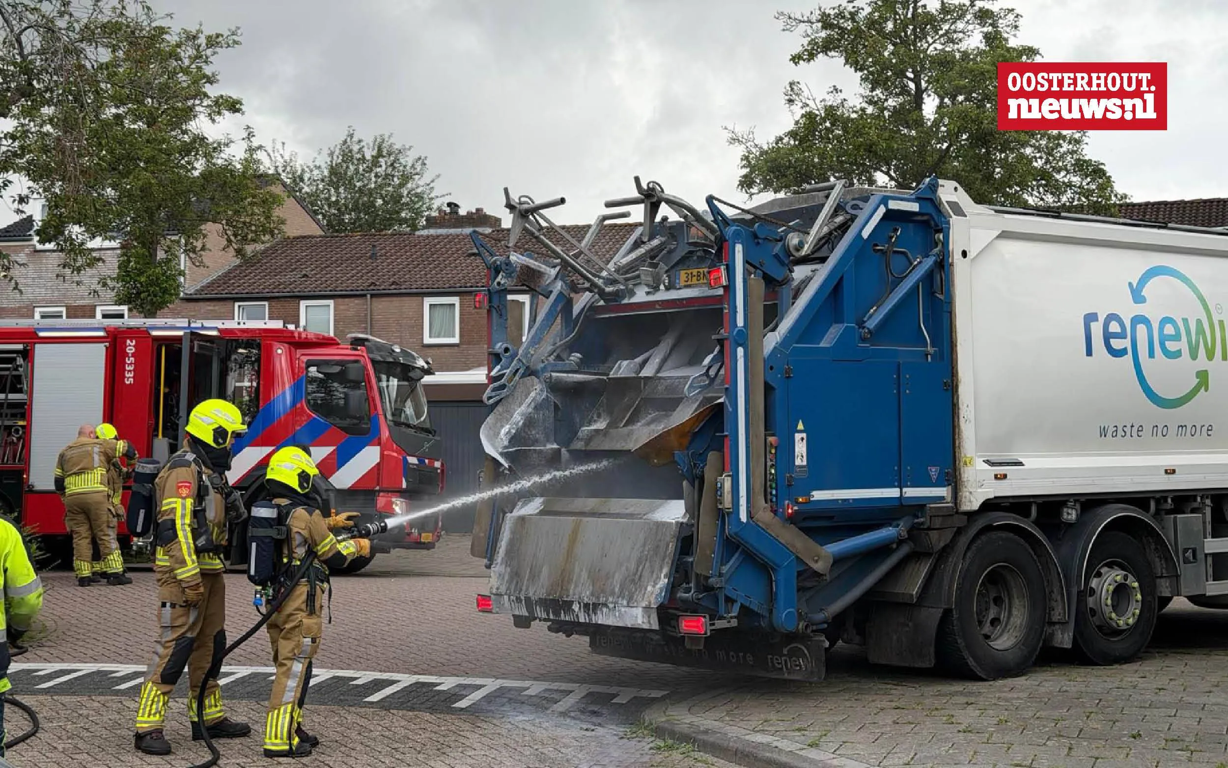 Brand in vuilniswagen op Gageldonk snel onder controle
