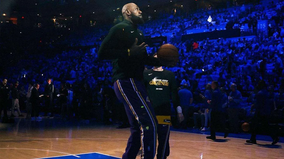 LeBron James si mette in cima alla classifica dei giocatori NBA