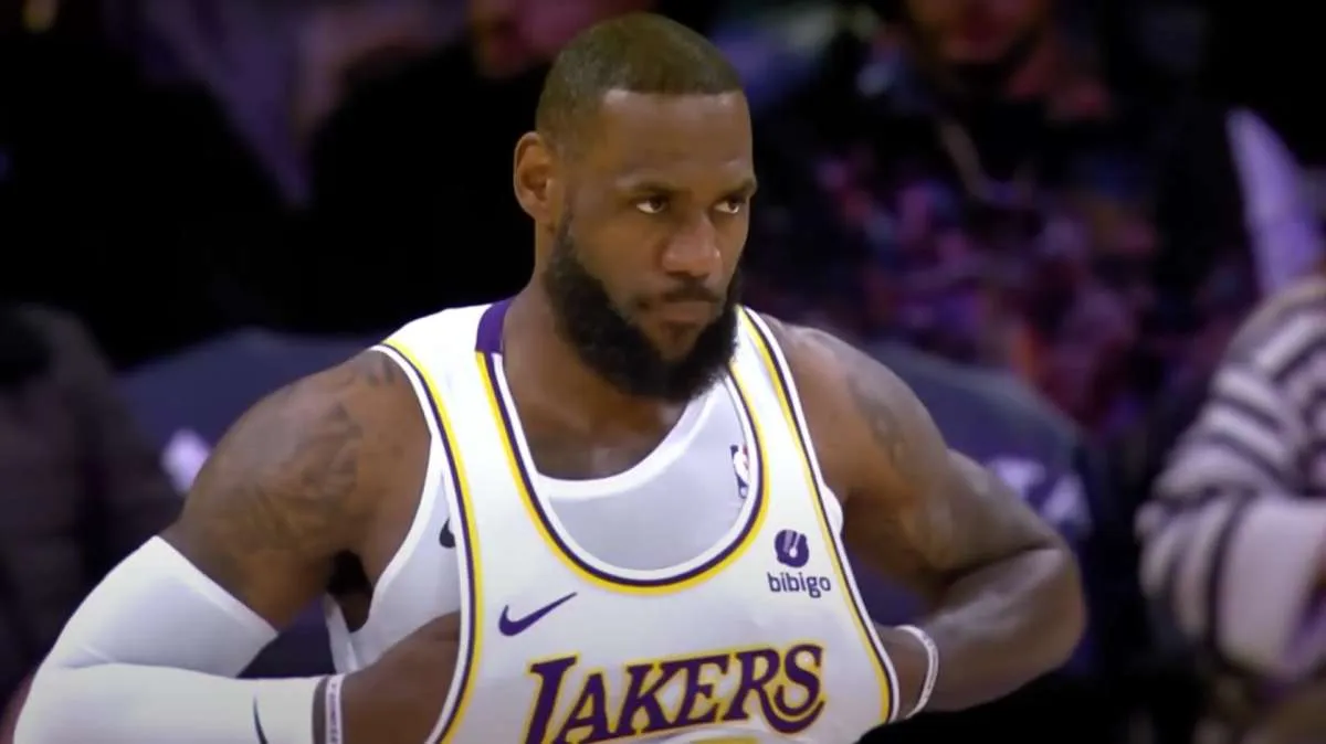 NBA - LeBron James è il più vecchio nel 2024/25: la classifica