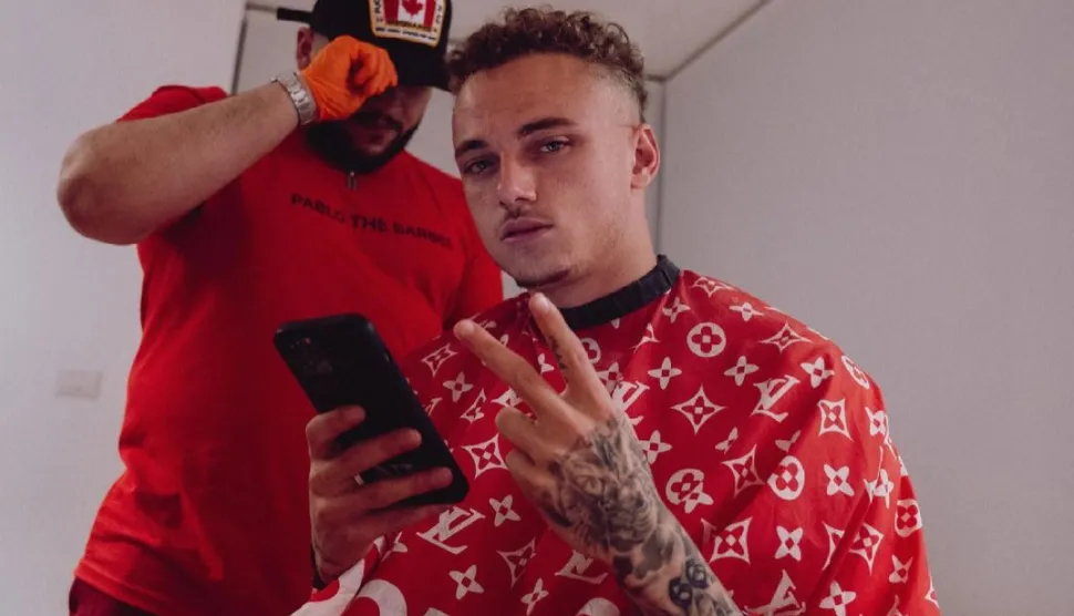 Noa Lang bijt van zich af in interview: 'Ik doe wat ik wil'