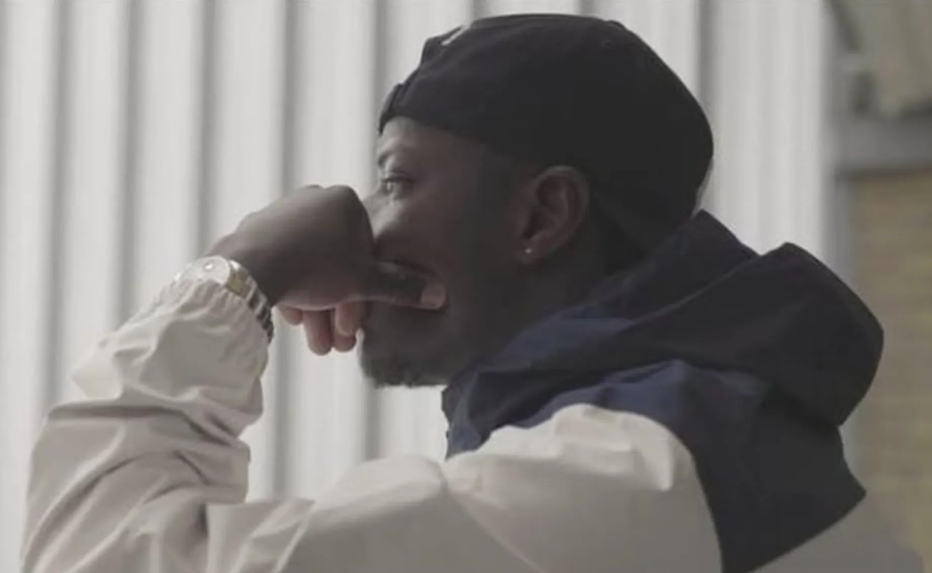 Chivv legt zijn hart bloot met indrukwekkende Achter De Schermen freestyle