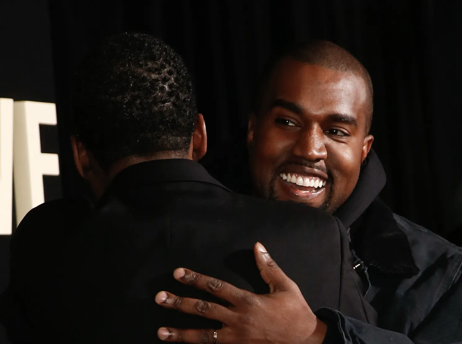 Kanye West geland op Schiphol voor concerten in GelreDome