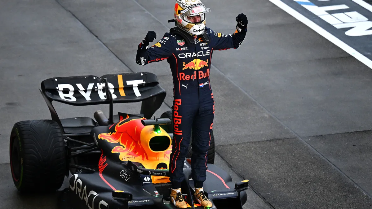 Max Verstappen tot eigen verbazing tóch wereldkampioen na korte race
