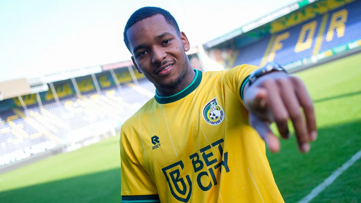 Fortuna strikt Jayden Braaf als opvolger voor Tijjani Noslin