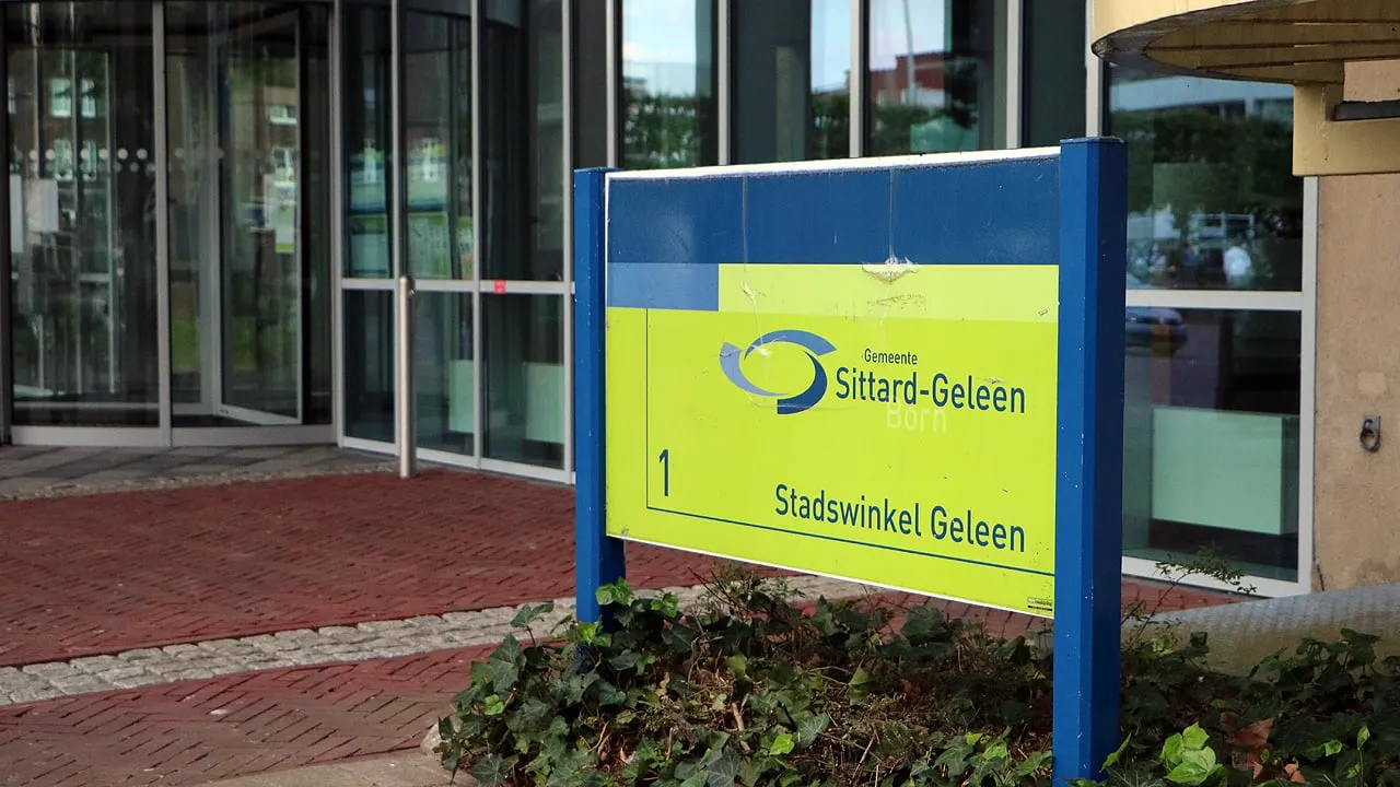 Ontvangsthal Stadswinkel Geleen heeft nieuw meubilair