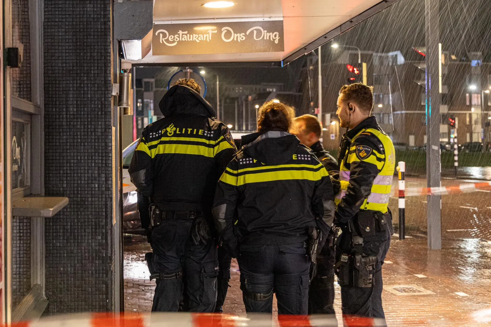 Politie zoekt getuigen zware mishandeling in restaurant op Plein 1945