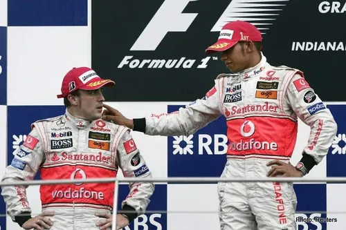 GRANDPRIX247 | Villeneuve: Contract prevents McLaren prioritising ...