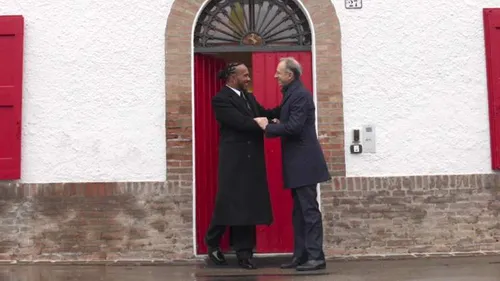 GRANDPRIX247 | Photos: Hamilton welcomed to Ferrari by staff, Elkann ...